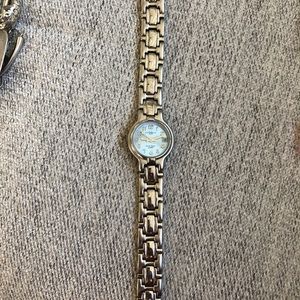 La Express | Accessories | La Express Water Resistant Womans Watch ...